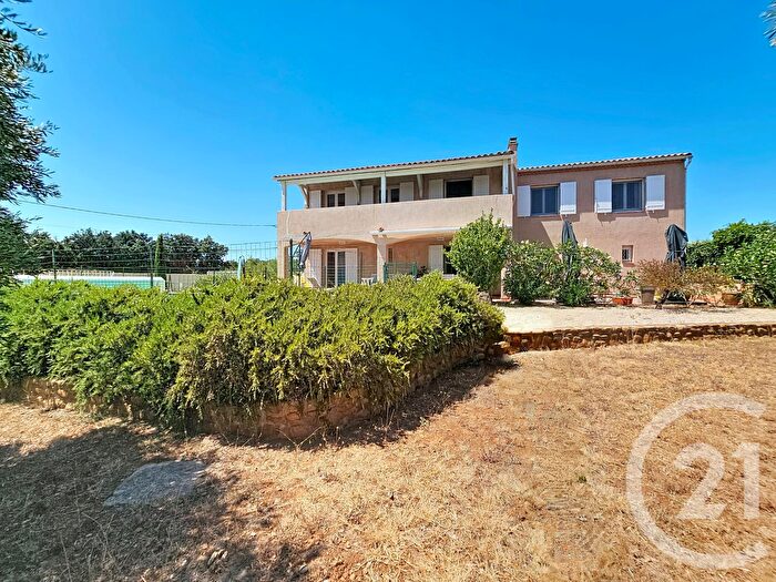 Aureille : Maison 7 pièces à vendre