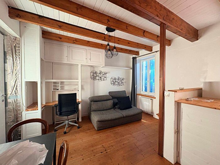 Centre, Tonnay-Charente : Maison 3 pièces à louer
