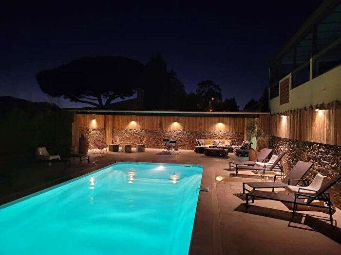 Appartement à vendre - Bormes-les-Mimosas, Fontêtes, Bastide Neuve, Patelin - 3 pièces - 2 chambres