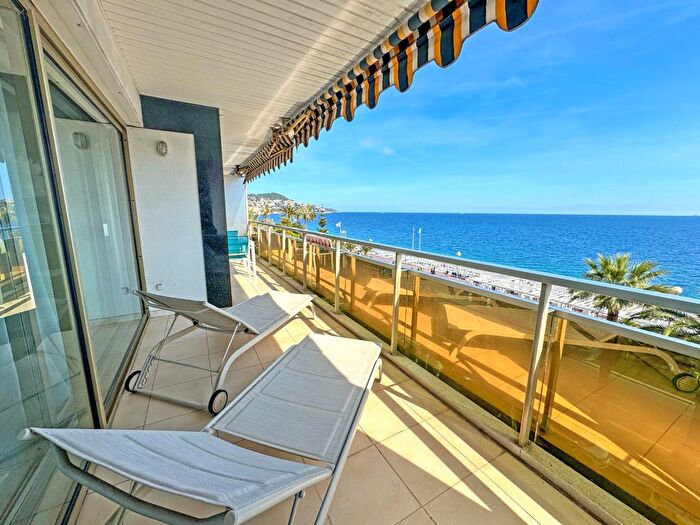 Appartement 3 pièces à vendre - Nice, Carré dor
