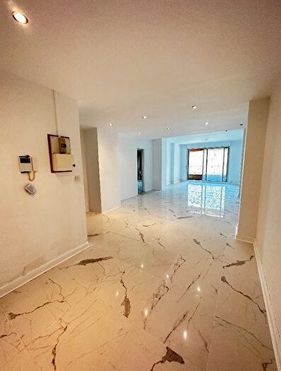 Appartement à louer - Marseille e  - 2 pièces - 1 chambre