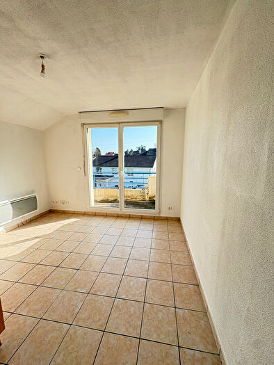 Appartement à louer - Creutzwald, Centre-ville, Houvergaerten - 2 pièces - 1 chambre