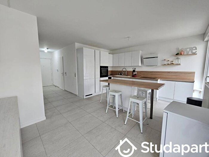 Appartement à louer - Moulon-Vatonne Centre, Gif-sur-Yvette - 1 pièce - 1 chambre