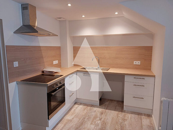 Appartement à vendre - Saint-Léger-des-Bois - 2 pièces - 1 chambre