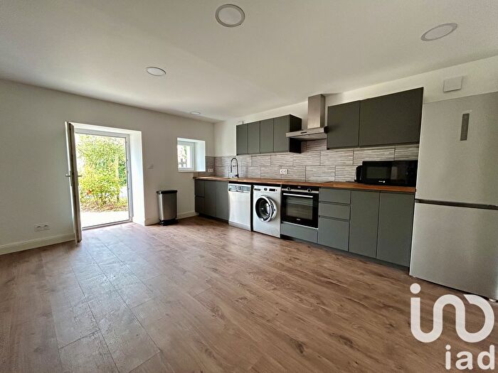 Maison à vendre - Argenton-les-Vallées - 5 pièces - 3 chambres