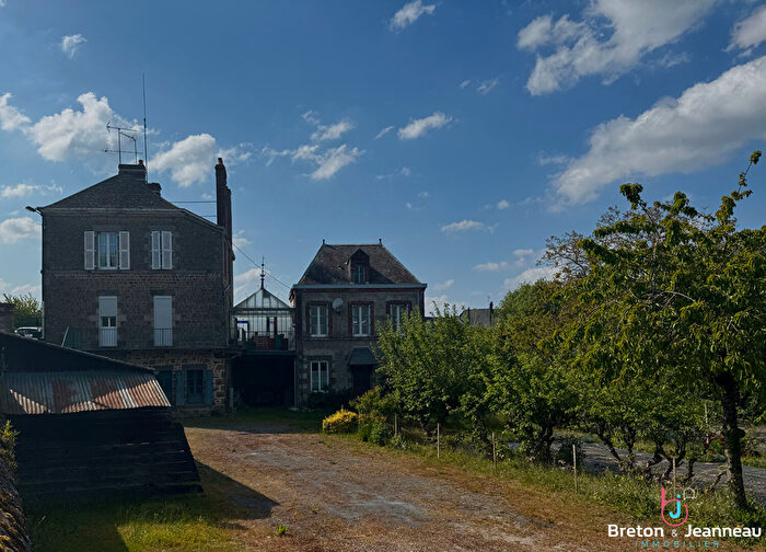 Lassay-les-Châteaux : Maison 8 pièces à vendre