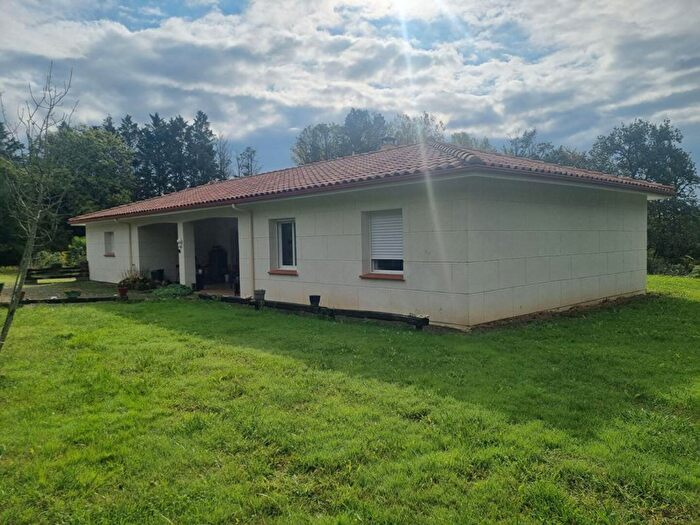 Maison à vendre - Le Houga - 4 pièces - 3 chambres