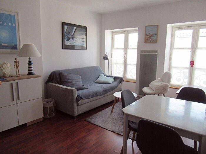 Centre Ville, La Rochelle : Appartement 2 pièces à louer
