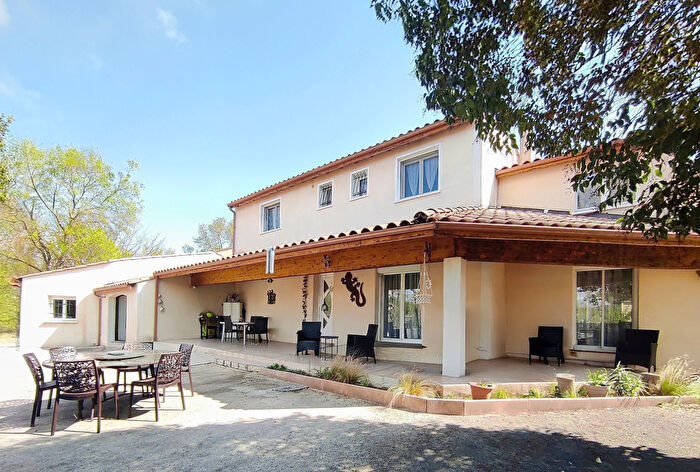 Maison à vendre - Saint-Privat-des-Vieux - 8 pièces - 6 chambres