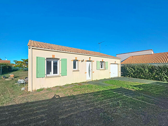 Maison 4 pièces à vendre à Saint-Jean-de-Beugné