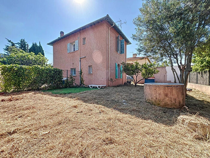 Maison à vendre - Fréjus, Fréjus Plage - 5 pièces - 2 chambres