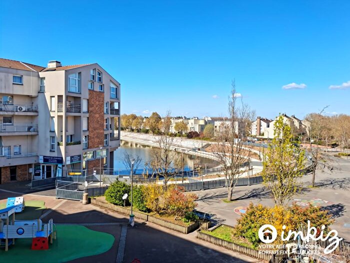 Appartement à vendre - Lognes, Mandinet Nord, Tour dAuvergne - 3 pièces - 2 chambres