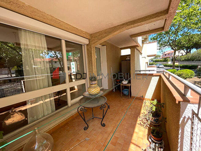 Maisons à vendre et appartements à louer - 1