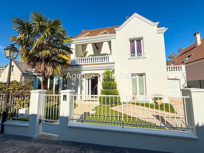 Chatou, Ouest : Maison 8 pièces à vendre