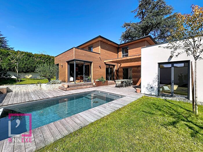 Fontaines-Saint-Martin : Maison 6 pièces à vendre