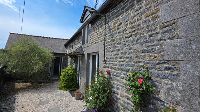 Maison à vendre - Saint-Pierre-de-Plesguen - 4 pièces - 3 chambres