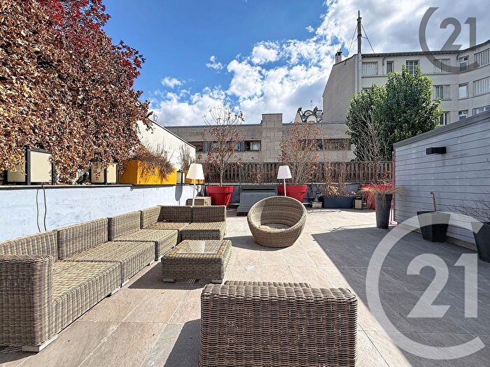 Courbevoie, Bécon : Maison 5 pièces à vendre