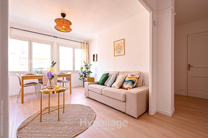 Appartement à louer - Malpassé, Marseille ème arrondissement - 4 pièces - 3 chambres