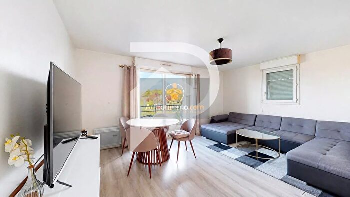 Chanteloup-les-Vignes : Appartement 2 pièces à vendre