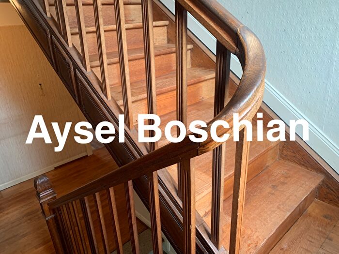 Maison à vendre - Thionville, Saint-François - 8 pièces - 4 chambres