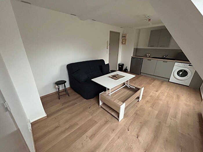 Palais de Justice-Saint Eusebe-Pont, Auxerre - Appartement 1 pièce à louer