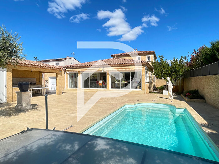 Maisons à vendre et appartements à louer - 1