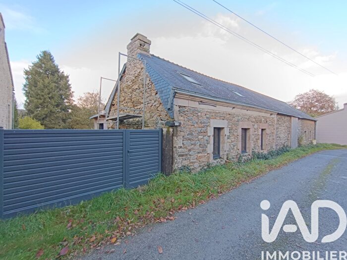 Maison à vendre - Roudouallec - 7 pièces - 4 chambres