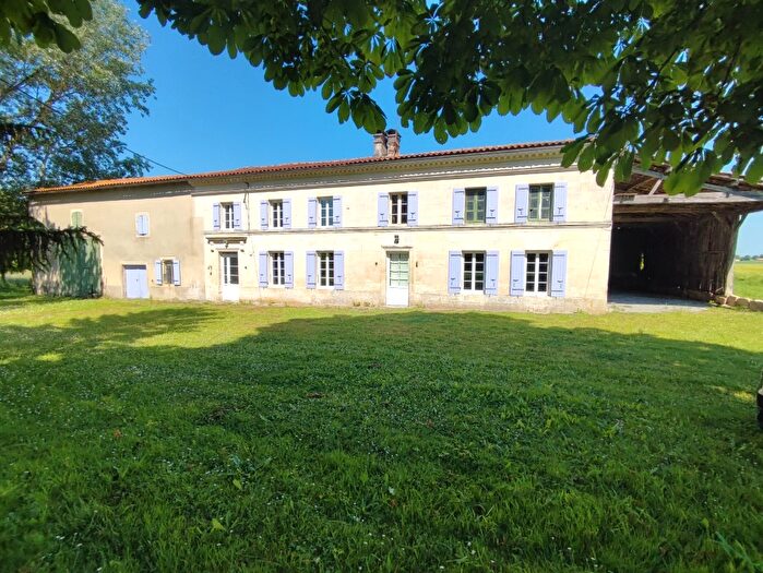 Berneuil - Maison 6 pièces à vendre