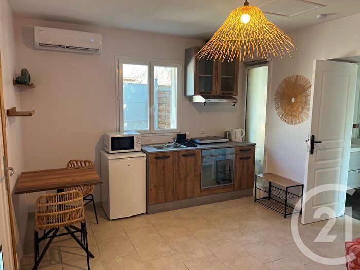 Cannes-et-Clairan : Appartement 2 pièces à louer