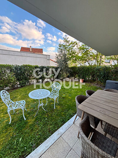 Appartement à vendre - Livry-Gargan, Gargan - 3 pièces - 2 chambres