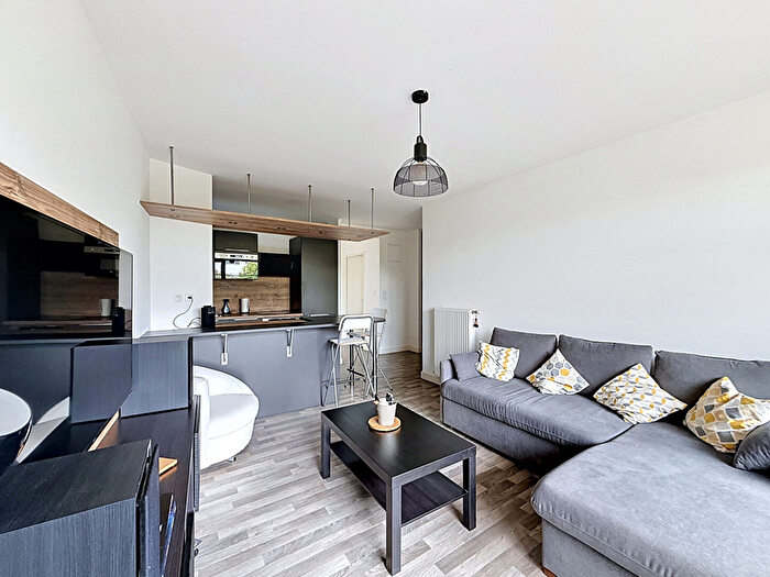 Villieu-Loyes-Mollon : Appartement 2 pièces à vendre