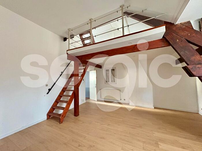 Appartement à louer - Béthune, Centre-ville - 2 pièces - 1 chambre