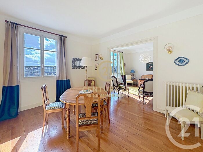 Appartement à louer - Quartiers Centre, Thabor, Oberthür - 5 pièces - 3 chambres