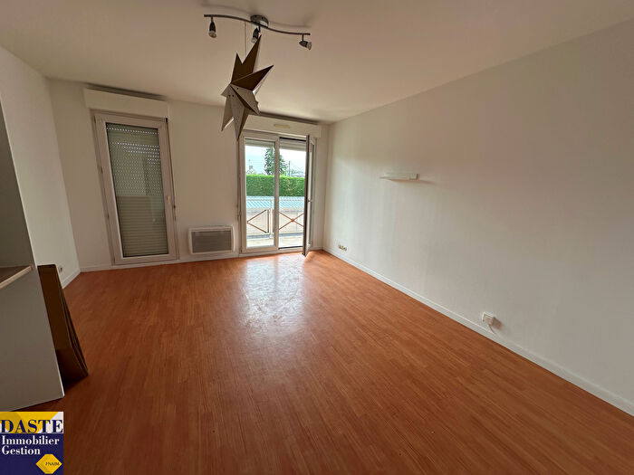 Appartement 2 pièces à Pontault-Combault, Mairie, Rouxel, à louer
