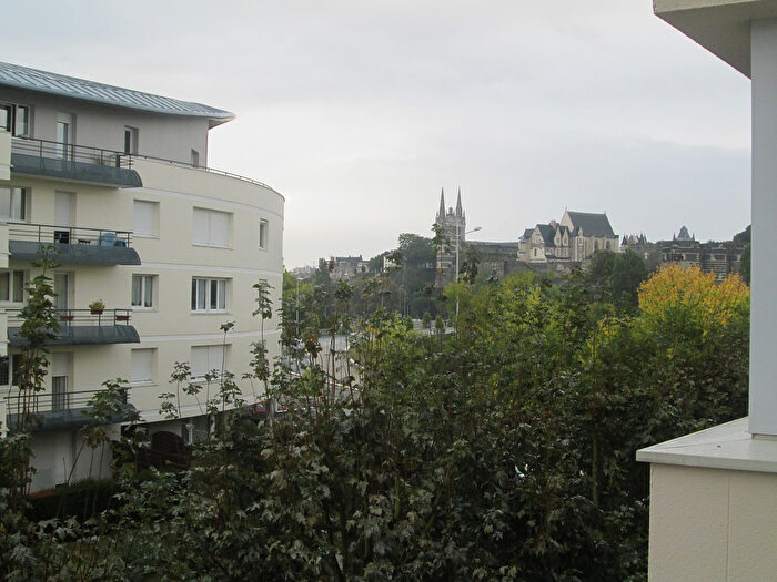 Appartement à louer - Angers, Doutre, Saint-Jacques - 2 pièces - 1 chambre