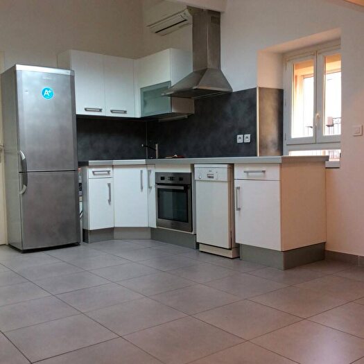 Appartement à louer - Centre Ville, Fréjus - 3 pièces - 2 chambres