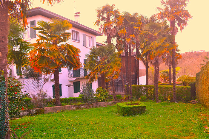 Maison à vendre - Bardos - 15 pièces - 11 chambres