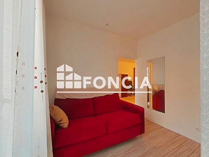 Appartement à louer - Place Mozart, Le Blanc-Mesnil - 1 pièce