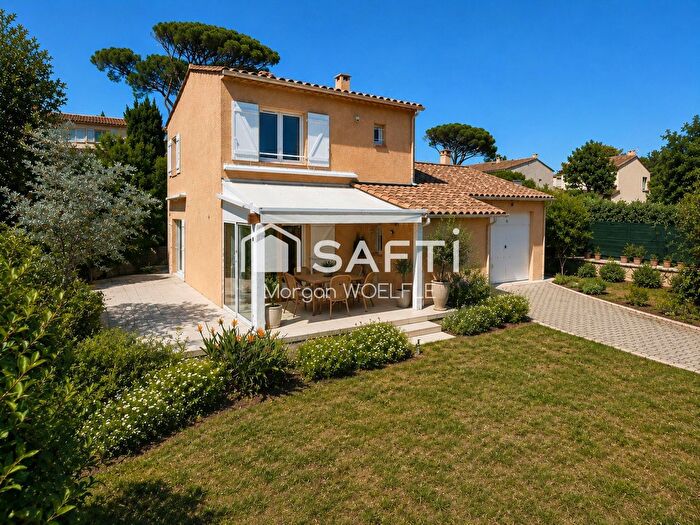 Maison 4 pièces à vendre - Fréjus, Centre-ville