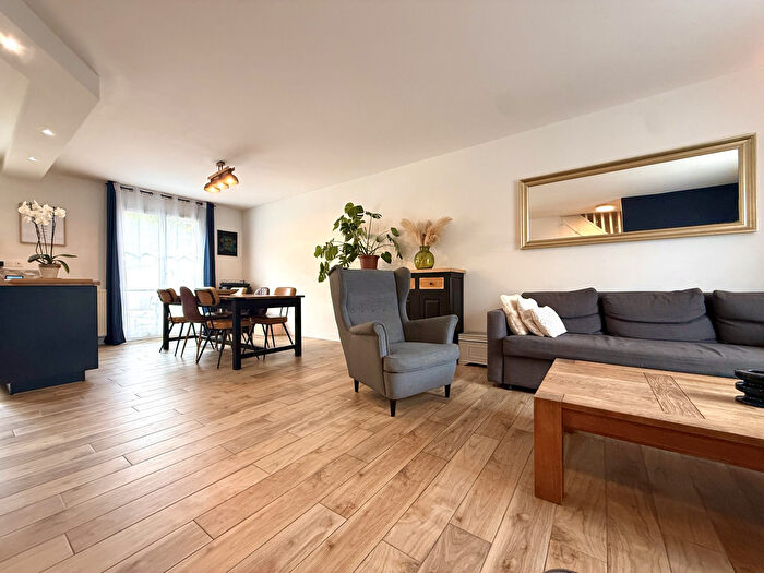 Maison 4 pièces à vendre à Savigny-le-Temple, Plessis-le-Roi