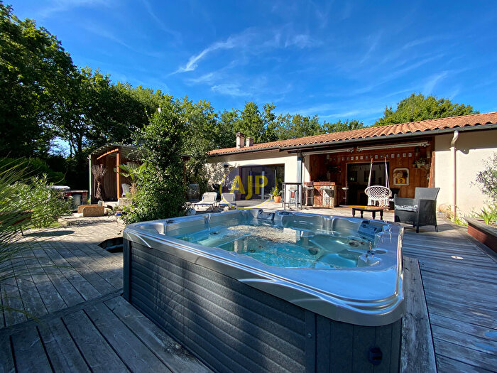 Maison 4 pièces à Vendays-Montalivet, à vendre