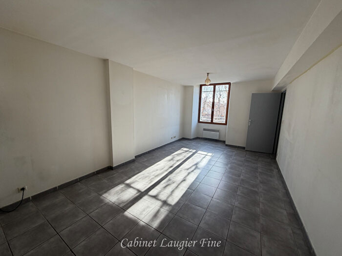 Appartement à louer - Marseille er , Belsunce - 3 pièces - 2 chambres