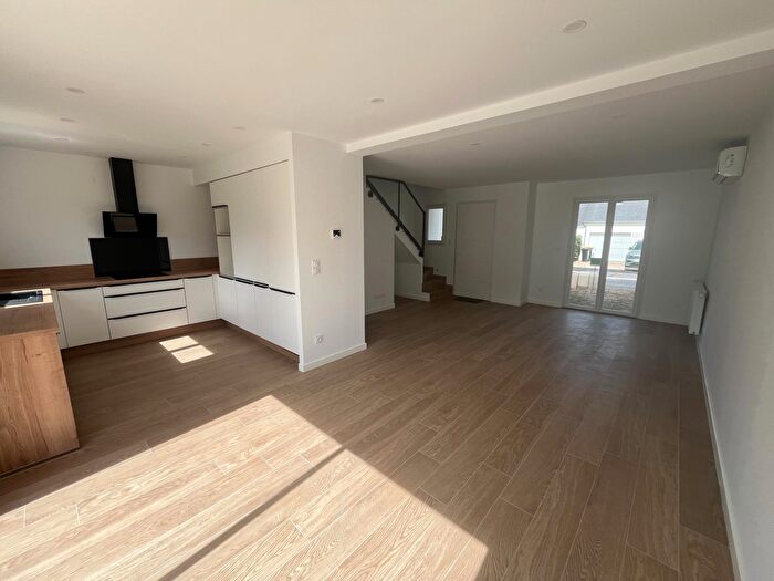 Maison à vendre - Meung-sur-Loire - 5 pièces - 4 chambres