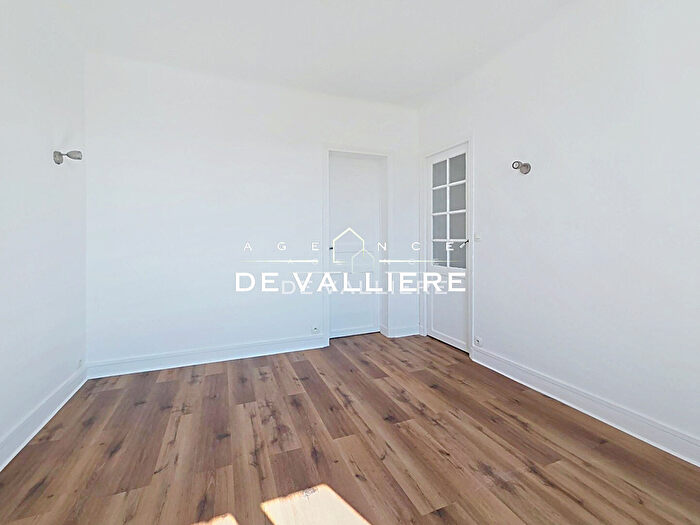 Appartement 4 pièces à louer à Nanterre, Vieux Pont