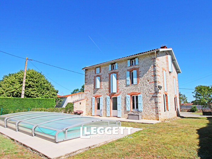 Maison 6 pièces à vendre à La Tour-du-Crieu