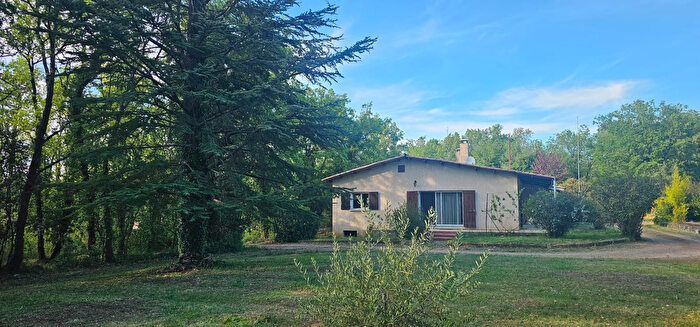 Maison 9 pièces à vendre à Tourves