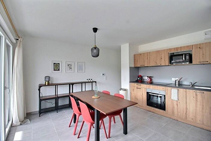 Appartement à louer - Cités, Thonon-les-Bains - 2 pièces - 1 chambre