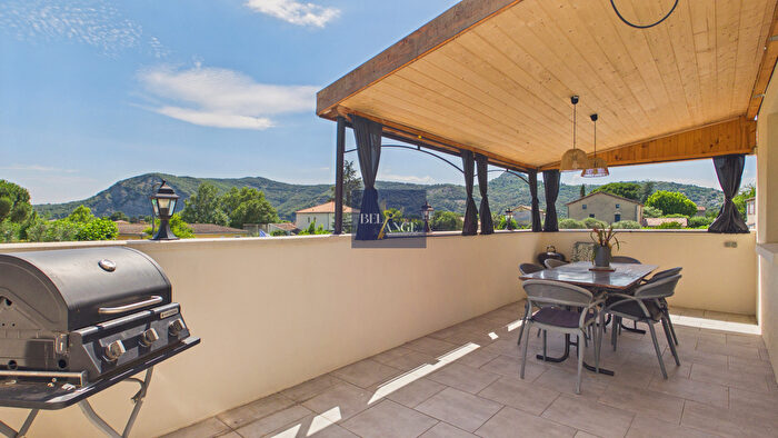 Maison 11 pièces à vendre à Vallon-Pont-d'Arc