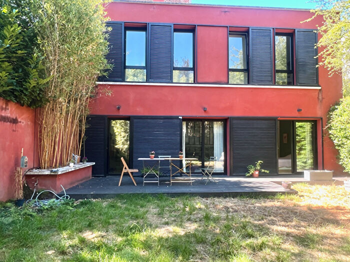 Montreuil, Solidarité, Carnot : Maison 6 pièces à vendre
