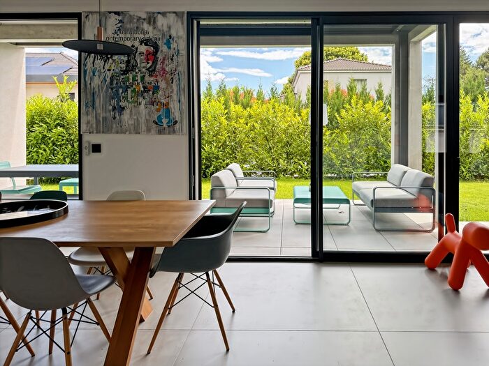 Maison 6 pièces à Divonne-les-Bains, à vendre